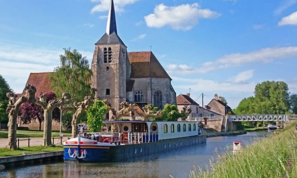 Grand Cru Barge Cruise - Barge Lady Cruises